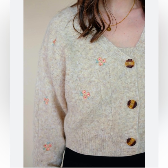 Listicle | Tops | Nwot Listicle Matching Cardigan And Tank Set | Poshmark